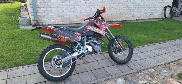 KTM LC 2003 in Panevezys, with an engine capacity of 0.64 L and mileage of 3 thousand km for 1750 €, photo 3 on AUTOMOTO.COM.LV