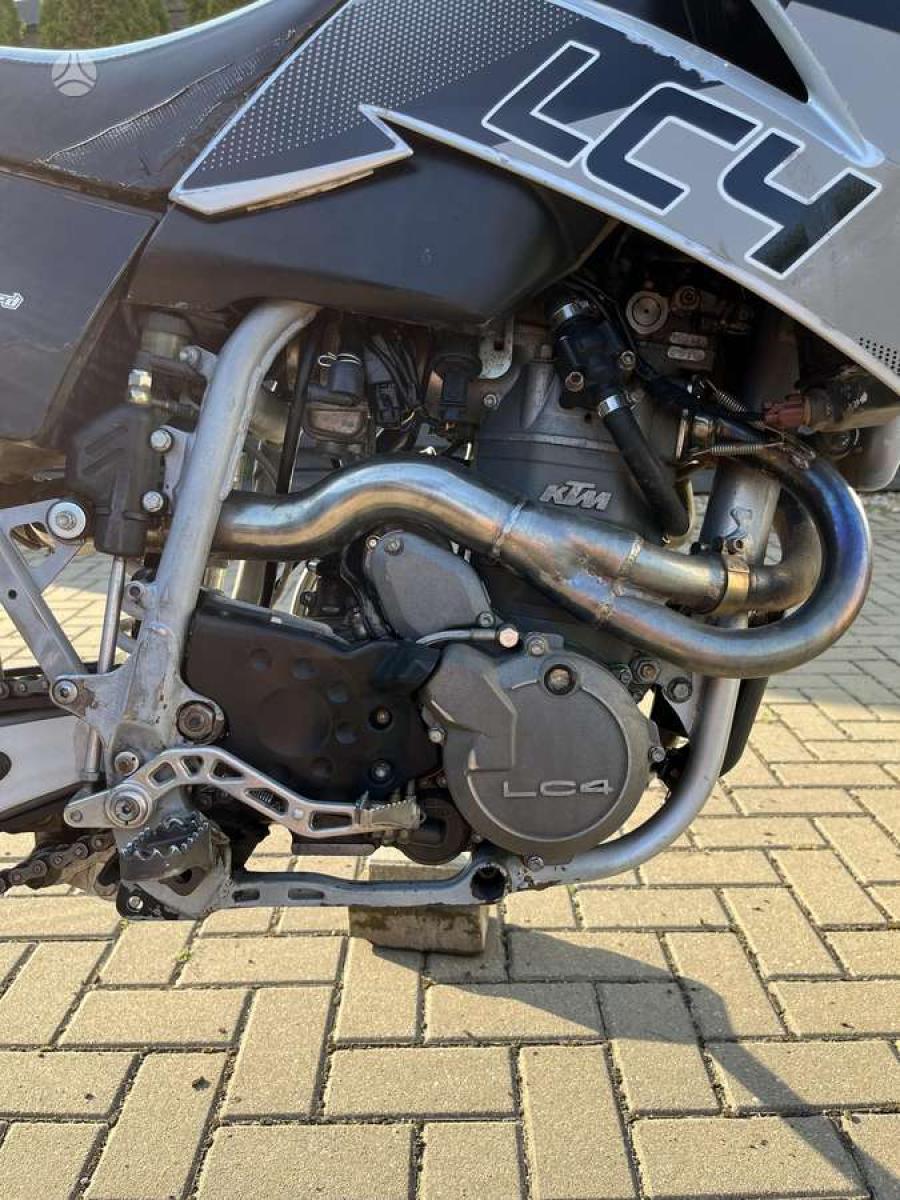 KTM LC 2004 Viļņa, ar dzinēja tilpumu 0.64 L un nobraukumu 23 tūkst. km par 2200 €, foto 8 vietnē AUTOMOTO.COM.LV