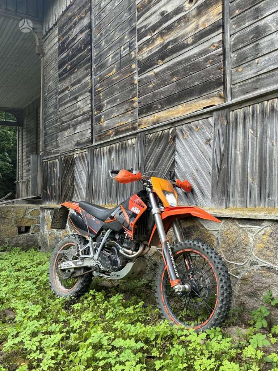 Orange KTM LC 2002 in Ignalina, with an engine capacity of 0.63 L and mileage of 70 thousand km for 2300 €, photo 4 on AUTOMOTO.COM.LV