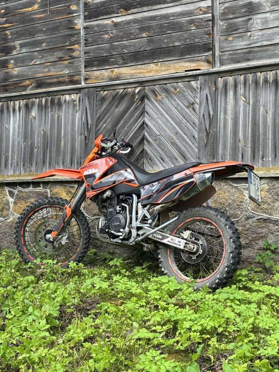 Orange KTM LC 2002 in Ignalina, with an engine capacity of 0.63 L and mileage of 70 thousand km for 2300 €, photo 8 on AUTOMOTO.COM.LV