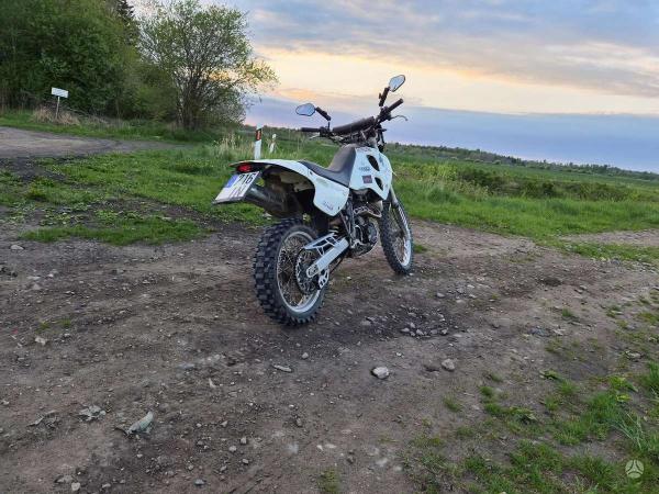 Balts KTM LC 1999 Šauļi, ar dzinēja tilpumu 0.61 L un nobraukumu 22 tūkst. km par 1400 €, foto 5 vietnē AUTOMOTO.COM.LV