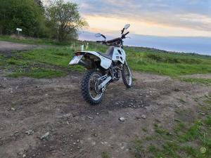 Balts KTM LC 1999 Šauļi, ar dzinēja tilpumu 0.61 L un nobraukumu 22 tūkst. km par 1400 €, foto 5 vietnē AUTOMOTO.COM.LV