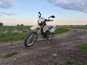 Balts KTM LC 1999 Šauļi, ar dzinēja tilpumu 0.61 L un nobraukumu 22 tūkst. km par 1400 €, foto 6 vietnē AUTOMOTO.COM.LV