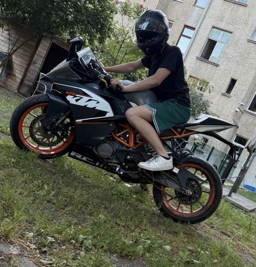 Melns KTM RC 2015 Prienai, ar dzinēja tilpumu 0.13 L un nobraukumu 40 tūkst. km par 1100 €, foto 3 vietnē AUTOMOTO.COM.LV