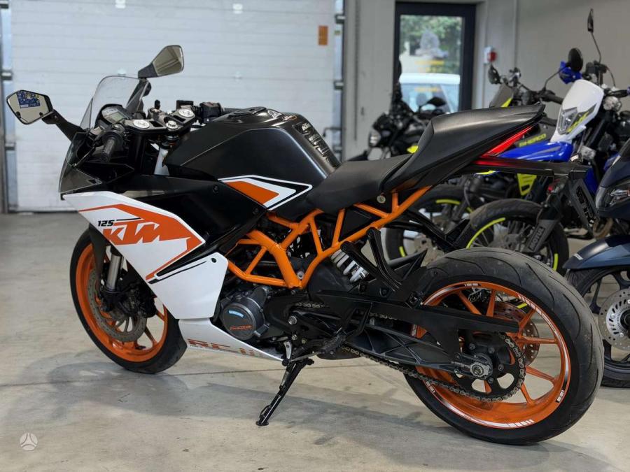 Black KTM RC 2016 in Siauliai, with an engine capacity of 0.13 L and mileage of 22 thousand km for 1990 €, photo 13 on AUTOMOTO.COM.LV