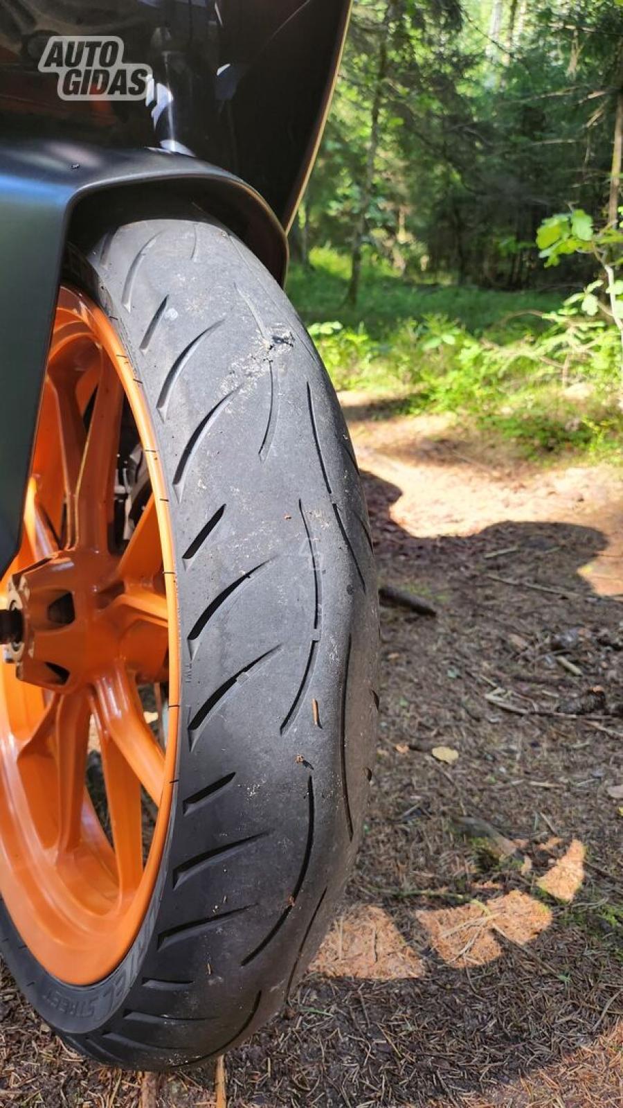 Melns KTM RC 2016 Plungė, ar dzinēja tilpumu 0.13 L un nobraukumu 32 tūkst. km par 1900 €, foto 8 vietnē AUTOMOTO.COM.LV