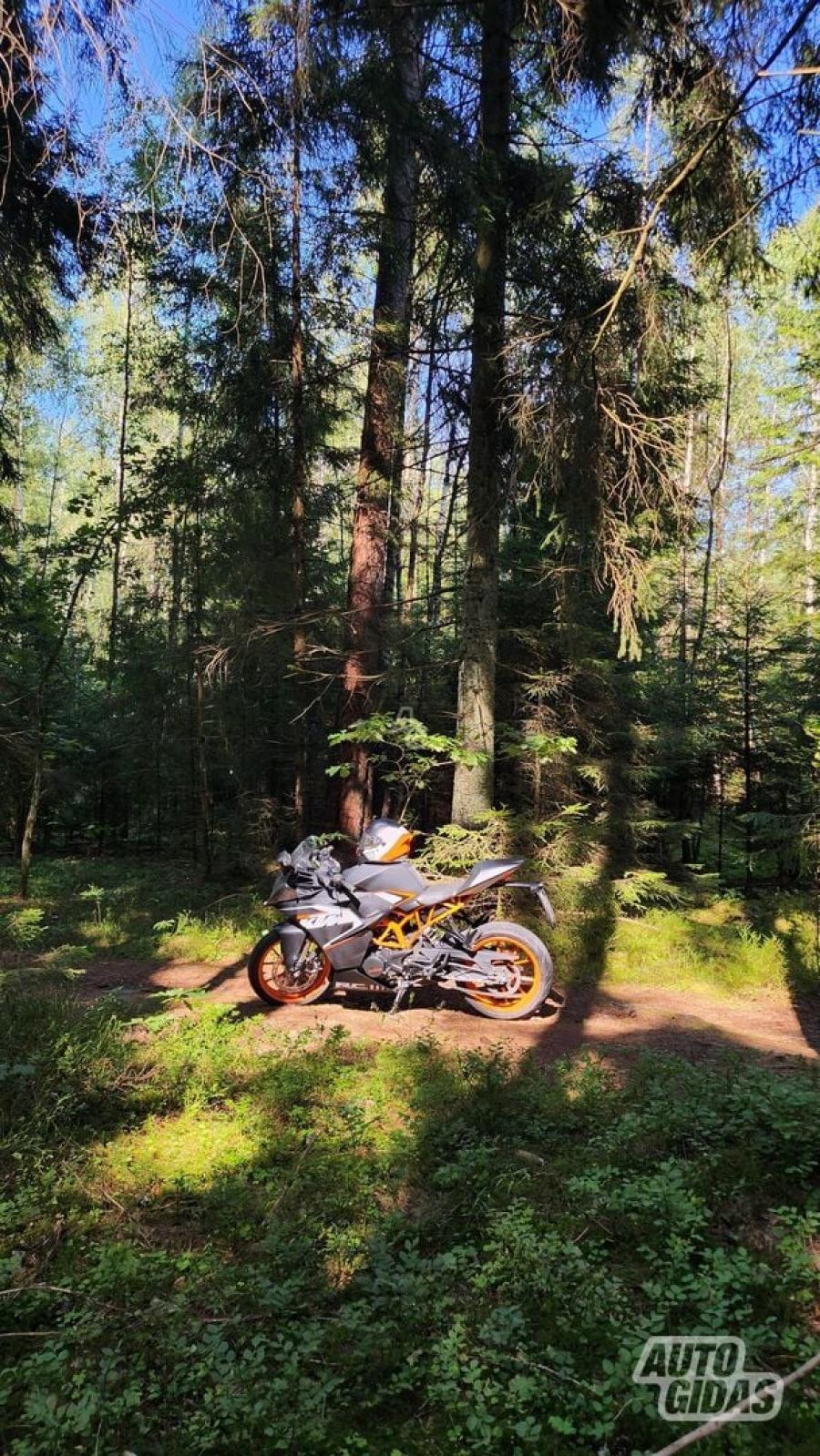 Melns KTM RC 2016 Plungė, ar dzinēja tilpumu 0.13 L un nobraukumu 32 tūkst. km par 1900 €, foto 12 vietnē AUTOMOTO.COM.LV