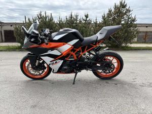 Melns KTM RC 2020 Akmenė, ar dzinēja tilpumu 0.39 L un nobraukumu 24 tūkst. km par 2800 €, foto 3 vietnē AUTOMOTO.COM.LV