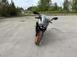 Melns KTM RC 2020 Akmenė, ar dzinēja tilpumu 0.39 L un nobraukumu 24 tūkst. km par 2800 €, foto 7 vietnē AUTOMOTO.COM.LV