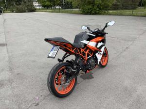Melns KTM RC 2020 Akmenė, ar dzinēja tilpumu 0.39 L un nobraukumu 24 tūkst. km par 2800 €, foto 8 vietnē AUTOMOTO.COM.LV