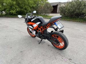 Melns KTM RC 2020 Akmenė, ar dzinēja tilpumu 0.39 L un nobraukumu 24 tūkst. km par 2800 €, foto 9 vietnē AUTOMOTO.COM.LV