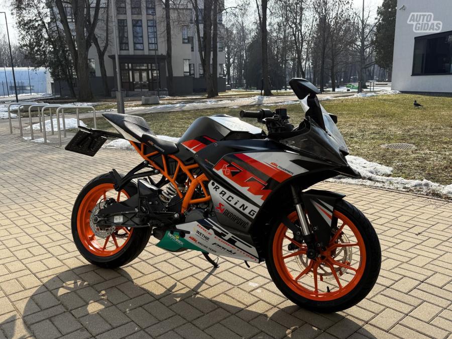 KTM RC 2015 in Kaunas, with an engine capacity of 0.13 L and mileage of 31 thousand km for 1870 €, photo 2 on AUTOMOTO.COM.LV