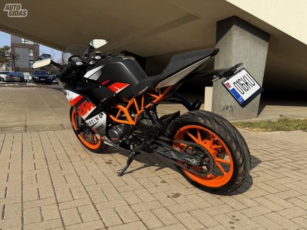 KTM RC 2015 Kauņa, ar dzinēja tilpumu 0.13 L un nobraukumu 31 tūkst. km par 1870 €, foto 4 vietnē AUTOMOTO.COM.LV