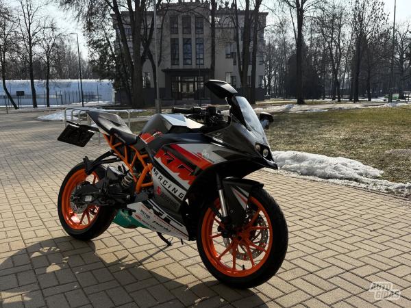 KTM RC 2015 Kauņa, ar dzinēja tilpumu 0.13 L un nobraukumu 31 tūkst. km par 1870 €, foto 7 vietnē AUTOMOTO.COM.LV