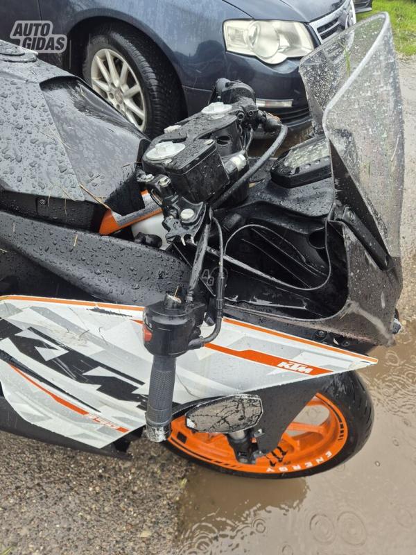 KTM RC 2015 in Prienai, with an engine capacity of 0.00 L and mileage of 20 thousand km for 1600 €, photo 6 on AUTOMOTO.COM.LV