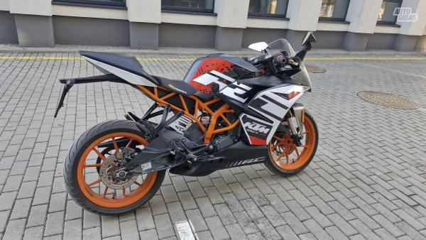 KTM RC 2015 Kauņa, ar dzinēja tilpumu 0.13 L un nobraukumu 28 tūkst. km par 2050 €, foto 3 vietnē AUTOMOTO.COM.LV