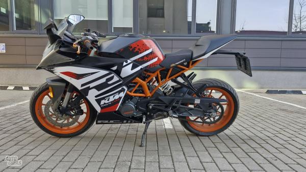 KTM RC 2015 Kauņa, ar dzinēja tilpumu 0.13 L un nobraukumu 28 tūkst. km par 2050 €, foto 5 vietnē AUTOMOTO.COM.LV