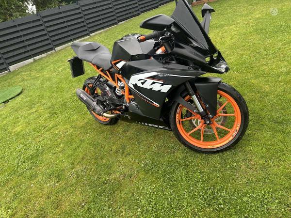KTM RC 2015 in Kretinga, with an engine capacity of 0.13 L and mileage of 25 thousand km for 2350 €, photo 2 on AUTOMOTO.COM.LV