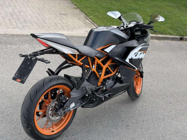 KTM RC 2015 in Kaunas, with an engine capacity of 0.13 L and mileage of 19 thousand km for 1850 €, photo 3 on AUTOMOTO.COM.LV