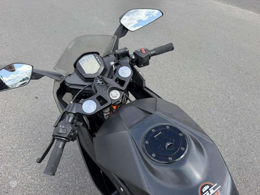 KTM RC 2015 in Kaunas, with an engine capacity of 0.13 L and mileage of 19 thousand km for 1850 €, photo 6 on AUTOMOTO.COM.LV