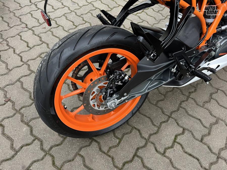 KTM RC 2016 Prienai, ar dzinēja tilpumu 0.13 L un nobraukumu 23 tūkst. km par 2050 €, foto 10 vietnē AUTOMOTO.COM.LV