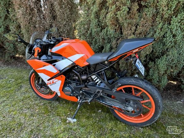 KTM RC 2017 Kauņa, ar dzinēja tilpumu 0.13 L un nobraukumu 24 tūkst. km par 1950 €, foto 3 vietnē AUTOMOTO.COM.LV