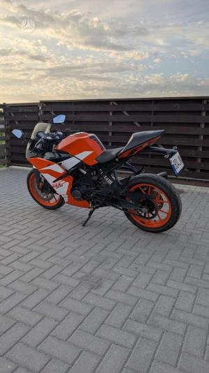 KTM RC 2018 Klaipėda, ar dzinēja tilpumu 0.13 L un nobraukumu 25 tūkst. km par 1950 €, foto 5 vietnē AUTOMOTO.COM.LV