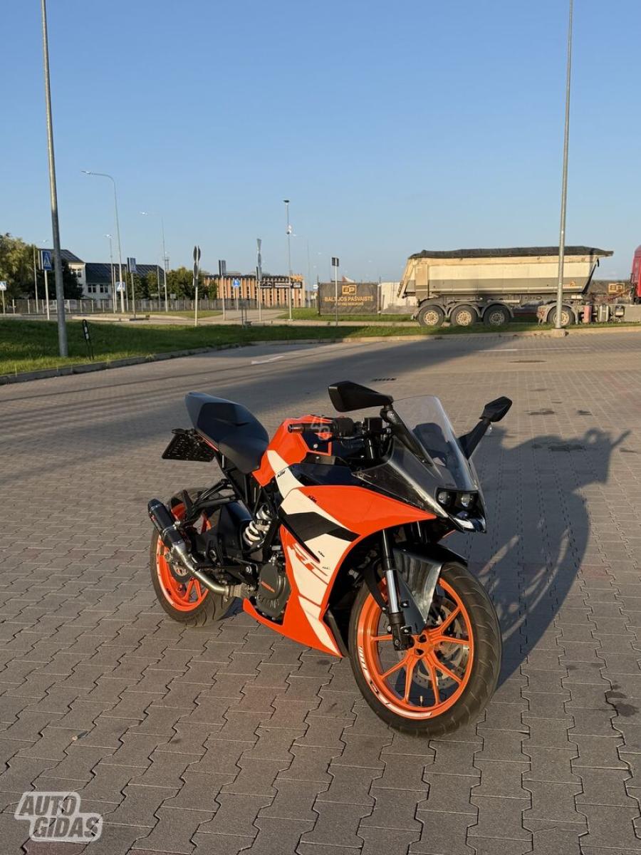 KTM RC 2018 in Mazeikiai, with an engine capacity of 0.13 L and mileage of 27 thousand km for 2350 €, photo 1 on AUTOMOTO.COM.LV