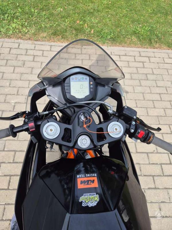 KTM RC 2018 in Riga, with an engine capacity of 0.39 L and mileage of 10 thousand km for 3300 €, photo 8 on AUTOMOTO.COM.LV