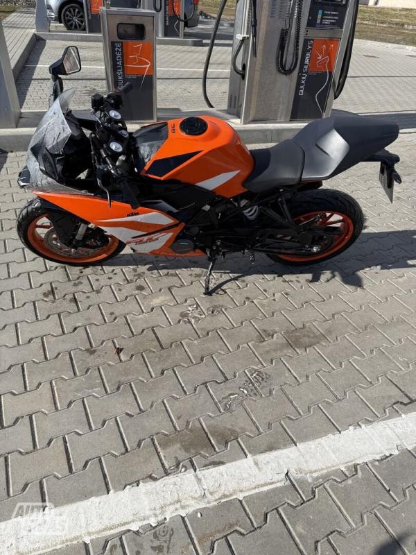 KTM RC 2019 in Klaipeda, with an engine capacity of 0.13 L and mileage of 15 thousand km for 1900 €, photo 4 on AUTOMOTO.COM.LV