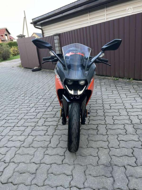 KTM RC 2020 in Prienai, with an engine capacity of 0.13 L and mileage of 14 thousand km for 1850 €, photo 4 on AUTOMOTO.COM.LV