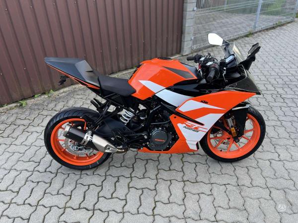 KTM RC 2020 in Prienai, with an engine capacity of 0.13 L and mileage of 14 thousand km for 1850 €, photo 5 on AUTOMOTO.COM.LV