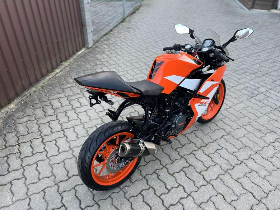 KTM RC 2020 in Prienai, with an engine capacity of 0.13 L and mileage of 14 thousand km for 1850 €, photo 7 on AUTOMOTO.COM.LV