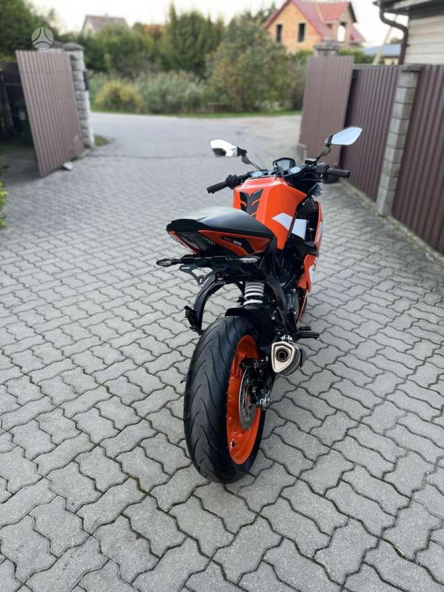 KTM RC 2020 in Prienai, with an engine capacity of 0.13 L and mileage of 14 thousand km for 1850 €, photo 8 on AUTOMOTO.COM.LV