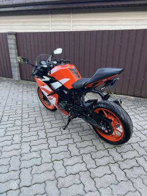 KTM RC 2020 in Prienai, with an engine capacity of 0.13 L and mileage of 14 thousand km for 1850 €, photo 9 on AUTOMOTO.COM.LV