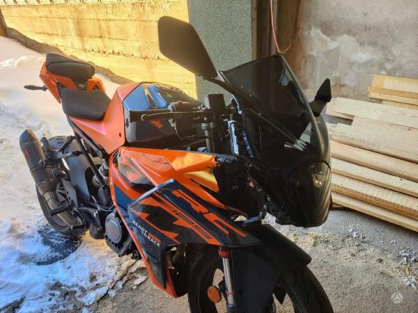 KTM RC 2024 in Taurage, with an engine capacity of 0.13 L and mileage of 0 thousand km for 1849 €, photo 4 on AUTOMOTO.COM.LV