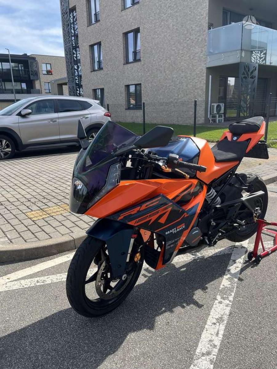 KTM RC 2024 Klaipėda, ar dzinēja tilpumu 0.13 L un nobraukumu 9 tūkst. km par 3700 €, foto 1 vietnē AUTOMOTO.COM.LV