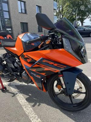 KTM RC 2024 Klaipėda, ar dzinēja tilpumu 0.13 L un nobraukumu 9 tūkst. km par 3700 €, foto 3 vietnē AUTOMOTO.COM.LV