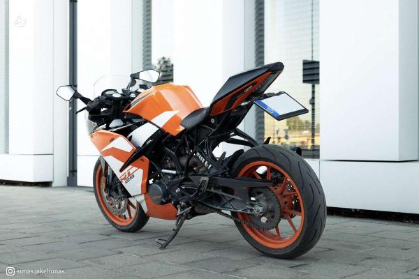Orange KTM RC 2017 in Vilnius, with an engine capacity of 0.13 L and mileage of 38 thousand km for 2500 €, photo 3 on AUTOMOTO.COM.LV