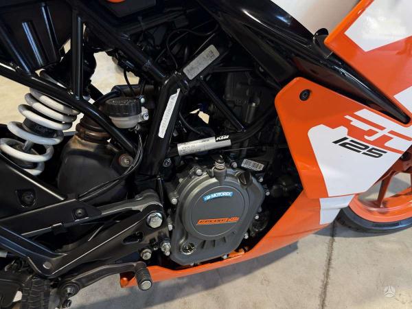 Orange KTM RC 2017 in Siauliai, with an engine capacity of 0.13 L and mileage of 19 thousand km for 2300 €, photo 7 on AUTOMOTO.COM.LV