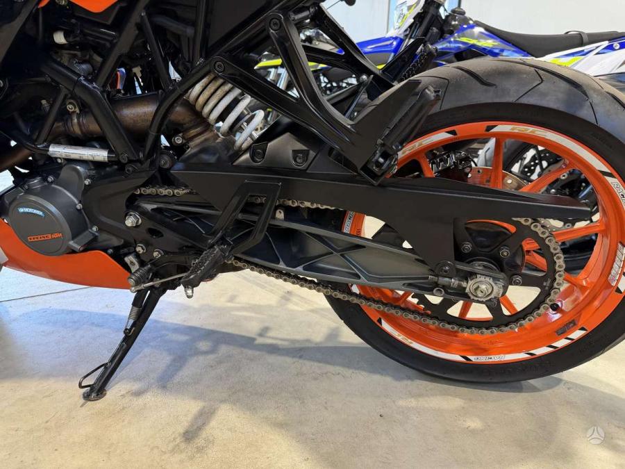 Orange KTM RC 2017 in Siauliai, with an engine capacity of 0.13 L and mileage of 19 thousand km for 2300 €, photo 14 on AUTOMOTO.COM.LV