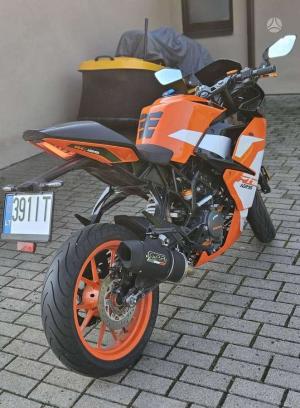 Orange KTM RC 2018 in Kaunas, with an engine capacity of 0.13 L and mileage of 22 thousand km for 2800 €, photo 4 on AUTOMOTO.COM.LV