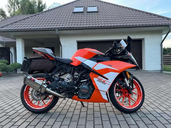 Orange KTM RC 2018 in Mazeikiai, with an engine capacity of 0.13 L and mileage of 28 thousand km for 2050 €, photo 1 on AUTOMOTO.COM.LV