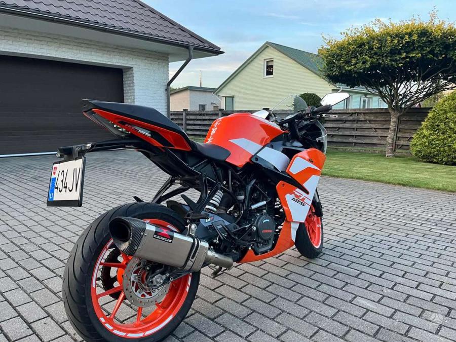 Orange KTM RC 2018 in Mazeikiai, with an engine capacity of 0.13 L and mileage of 28 thousand km for 2050 €, photo 5 on AUTOMOTO.COM.LV