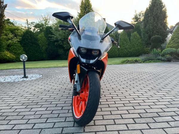 Orange KTM RC 2018 in Mazeikiai, with an engine capacity of 0.13 L and mileage of 28 thousand km for 2050 €, photo 6 on AUTOMOTO.COM.LV