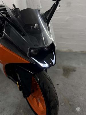 Oranžs KTM RC 2020 Marijampole, ar dzinēja tilpumu 0.13 L un nobraukumu 24 tūkst. km par 2050 €, foto 4 vietnē AUTOMOTO.COM.LV