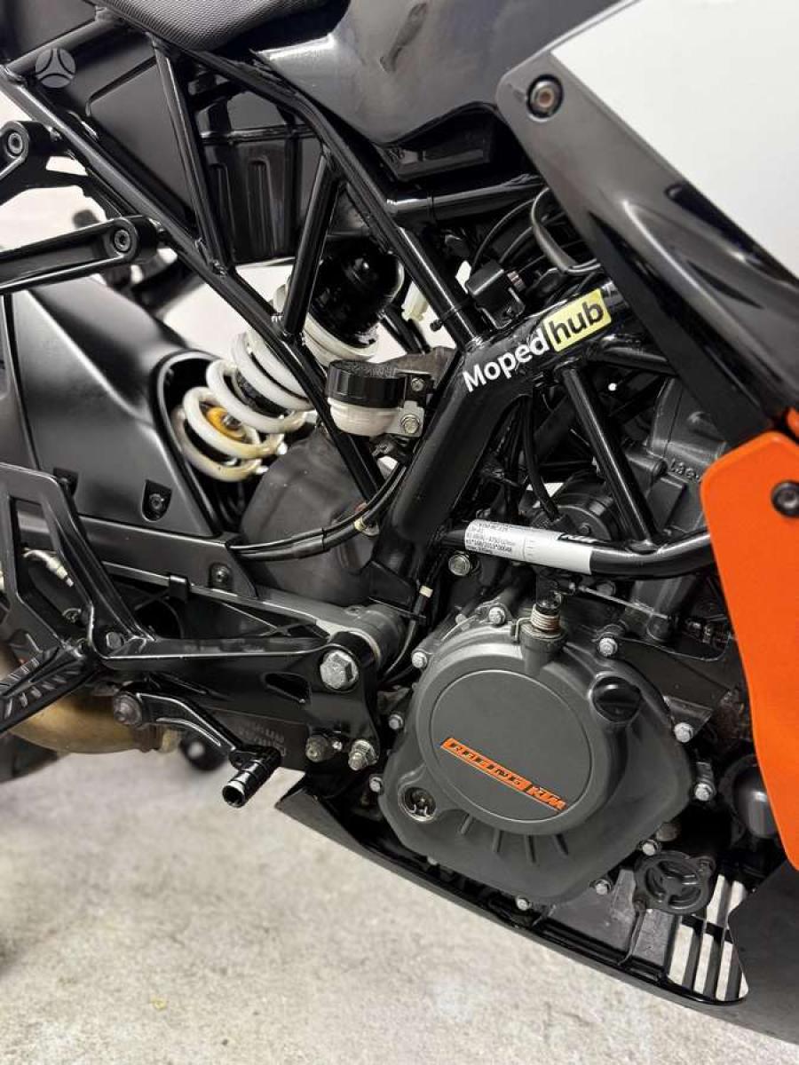 Oranžs KTM RC 2020 Marijampole, ar dzinēja tilpumu 0.13 L un nobraukumu 24 tūkst. km par 2050 €, foto 8 vietnē AUTOMOTO.COM.LV
