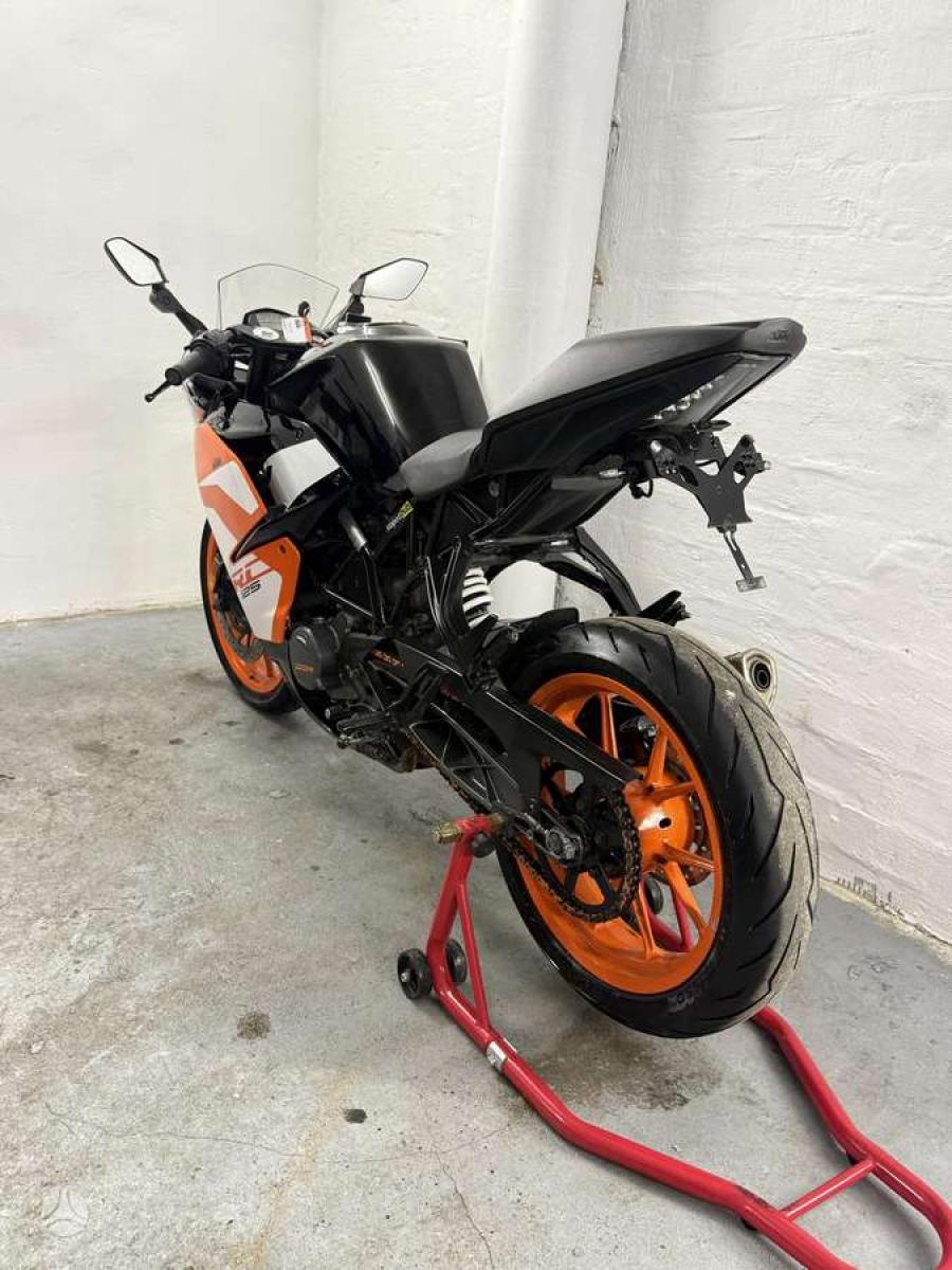 Oranžs KTM RC 2020 Marijampole, ar dzinēja tilpumu 0.13 L un nobraukumu 24 tūkst. km par 2050 €, foto 16 vietnē AUTOMOTO.COM.LV