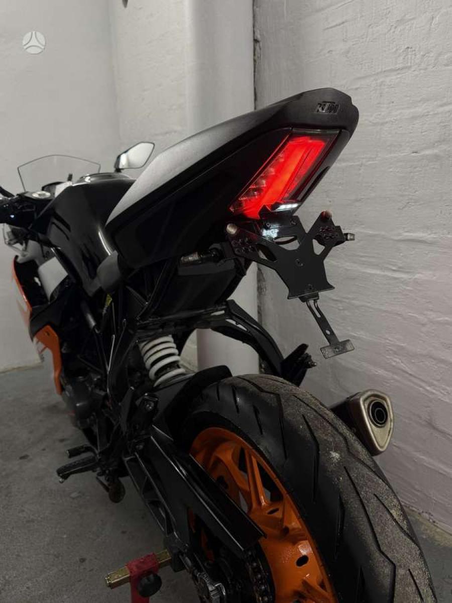 Oranžs KTM RC 2020 Marijampole, ar dzinēja tilpumu 0.13 L un nobraukumu 24 tūkst. km par 2050 €, foto 17 vietnē AUTOMOTO.COM.LV