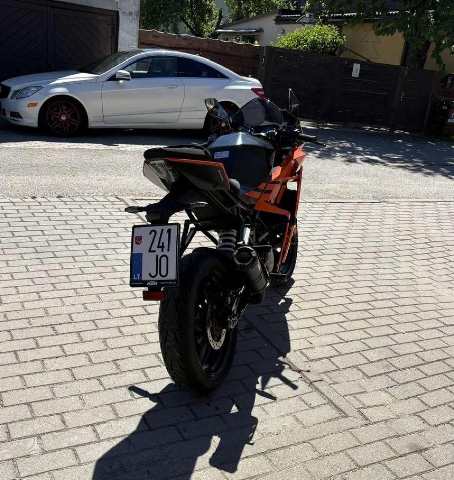 Orange KTM RC 2024 in Klaipeda, with an engine capacity of 0.13 L and mileage of 9 thousand km for 3700 €, photo 1 on AUTOMOTO.COM.LV
